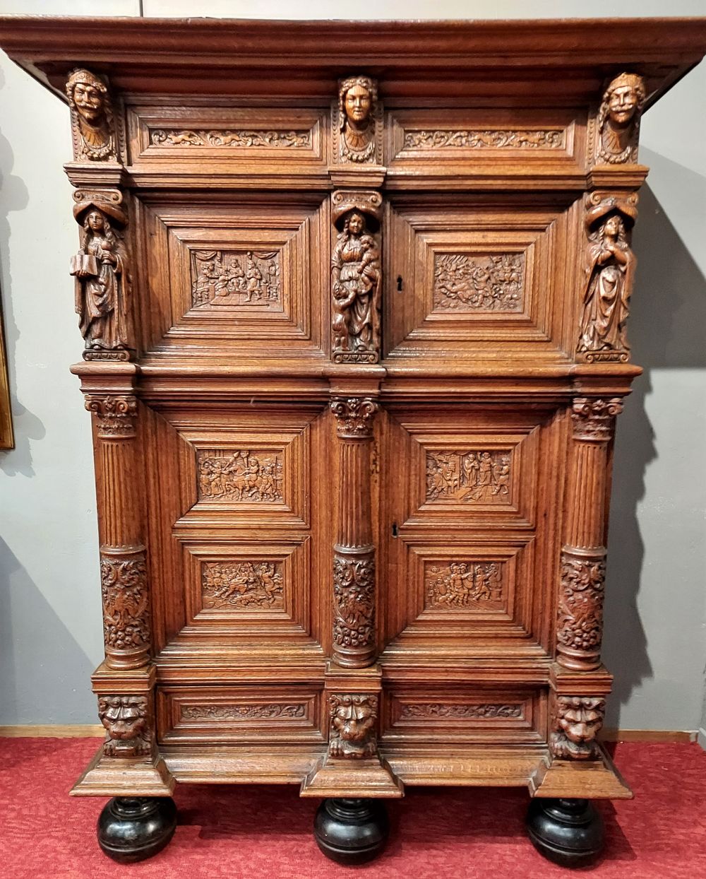 Antique oak renaissance cabinet, early 17th century | Van de Ven Antiques